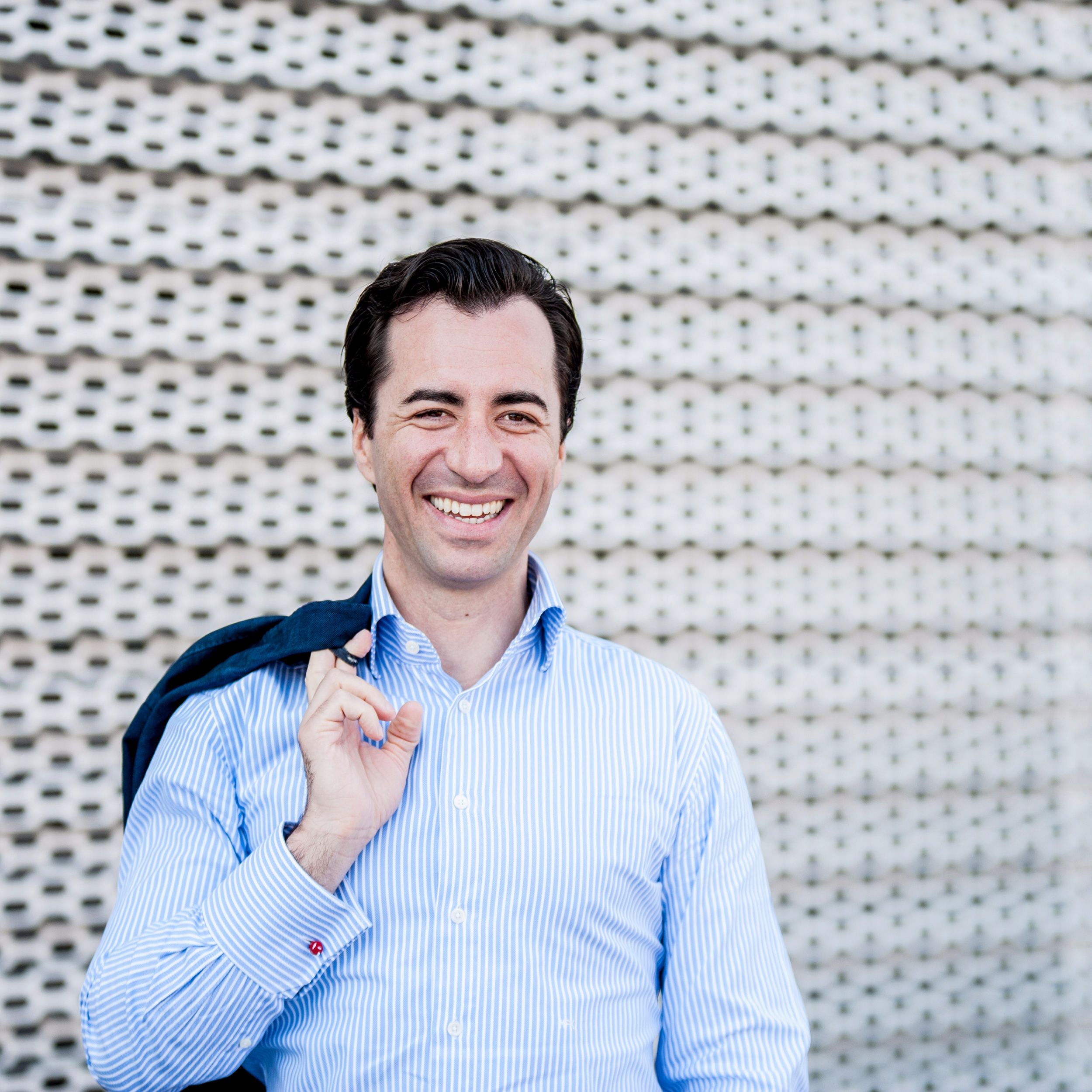 Die älteren Mitarbeiter sind "faul"? - Episode 1 - Genial erfolgreich ...